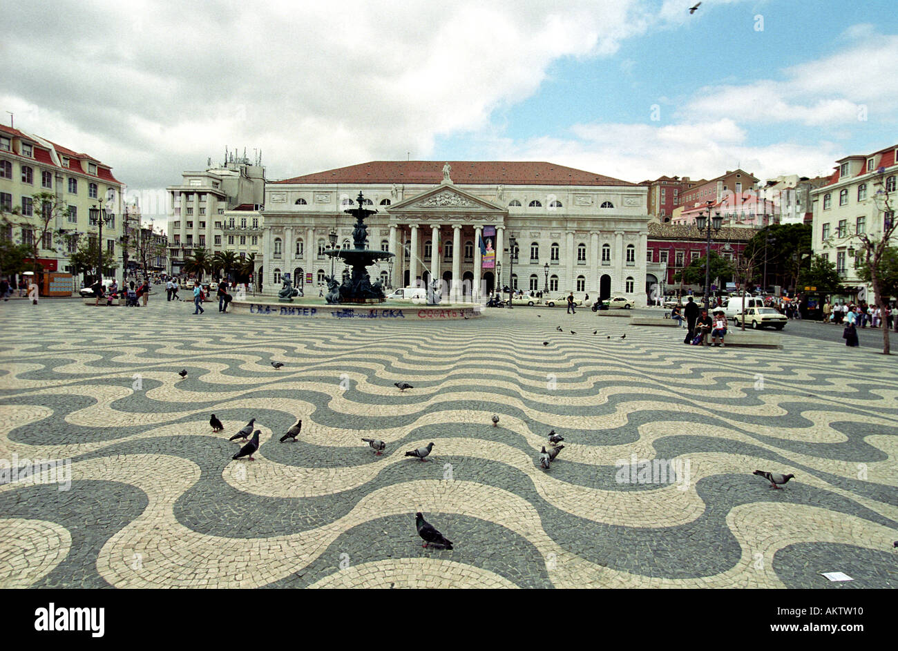 Lisbon opera house hi-res stock photography and images - Alamy