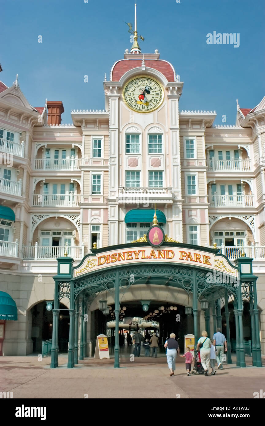 Chessy, FRANCE, Amusement Parks Disneyland Paris, Hotel Entrance ...