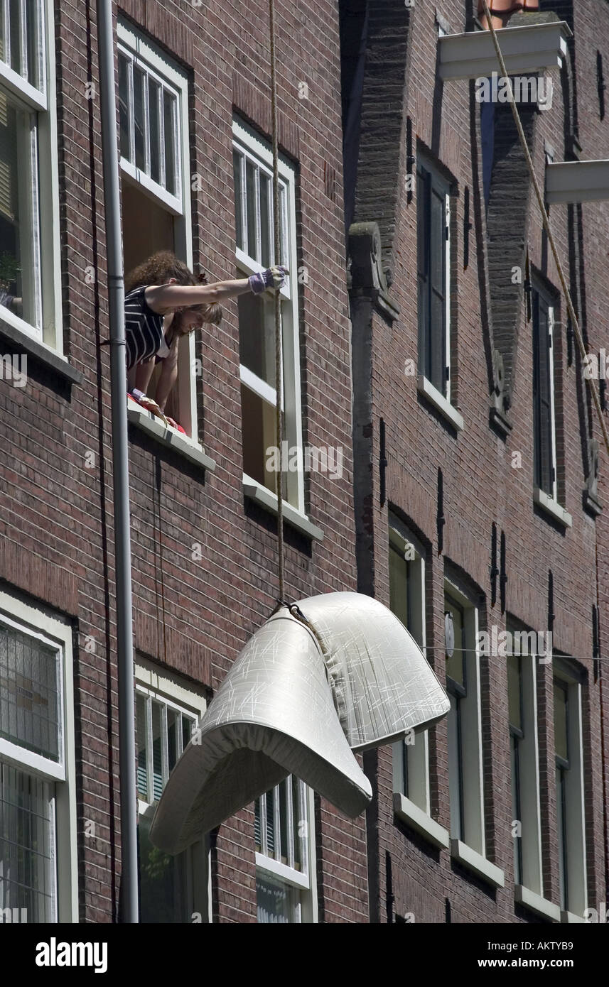 Two up two down house exterior hi-res stock photography and images - Alamy