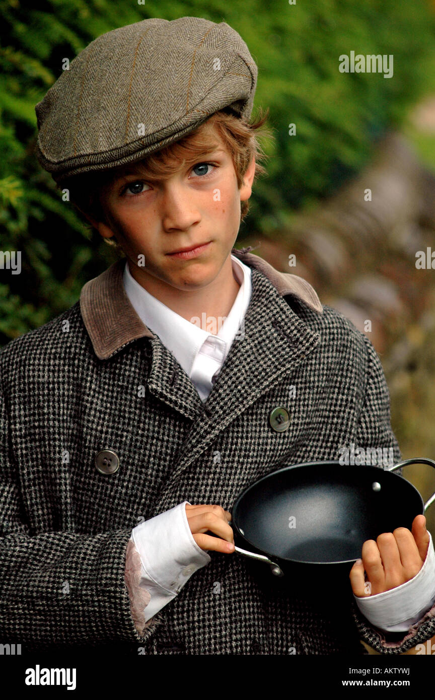 Oliver child actor hi-res stock photography and images - Alamy