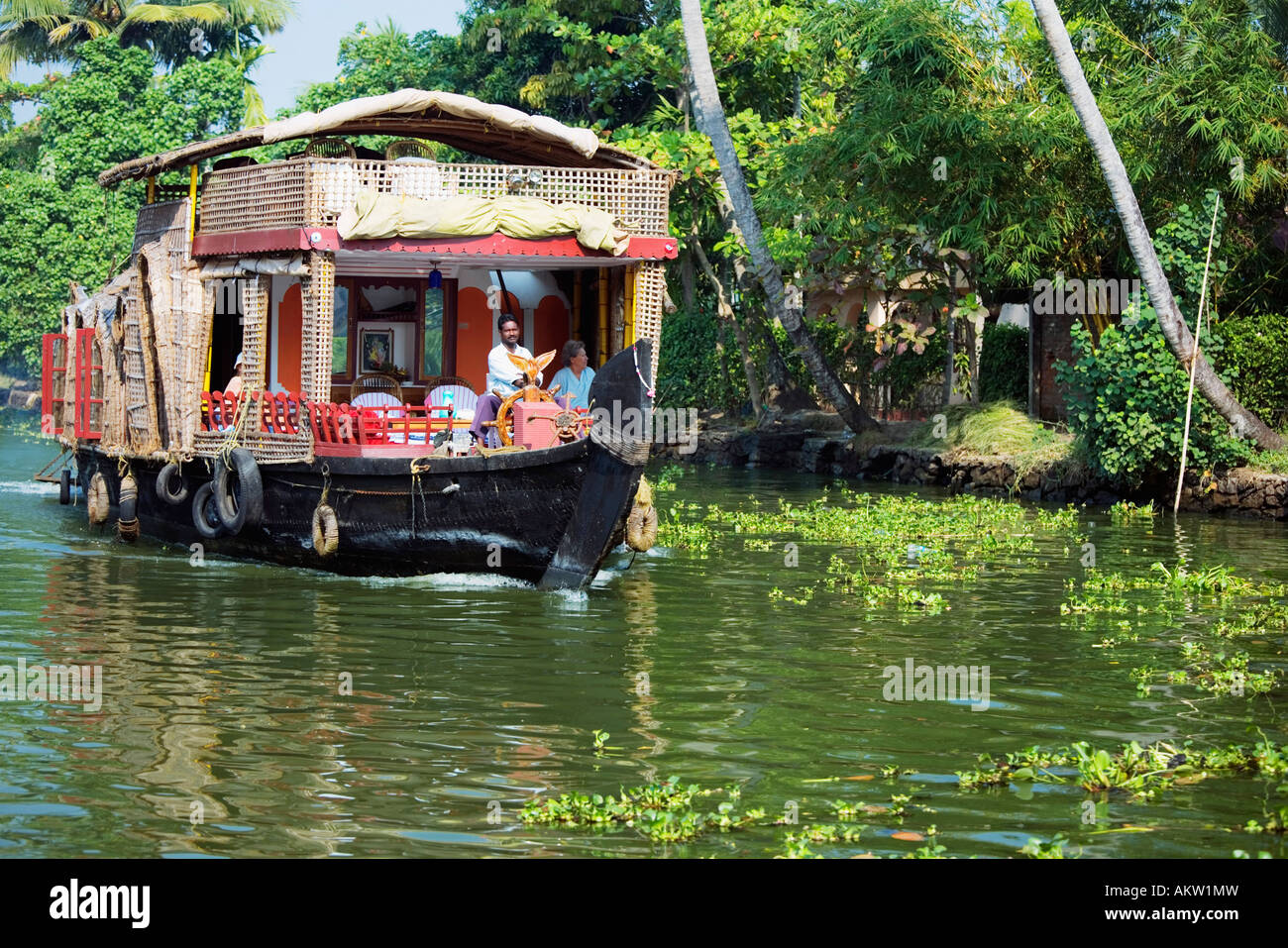 INDIA KERALA BACKWATERS RICE BOAT AND TOURISTS Stock Photo - Alamy