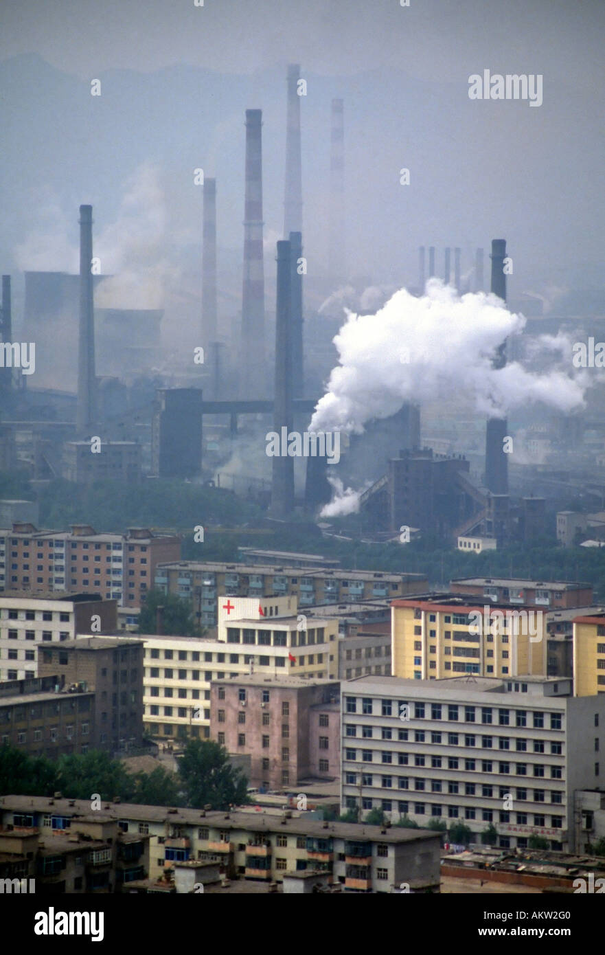 Smoke chimneys steel plant china hi-res stock photography and images ...