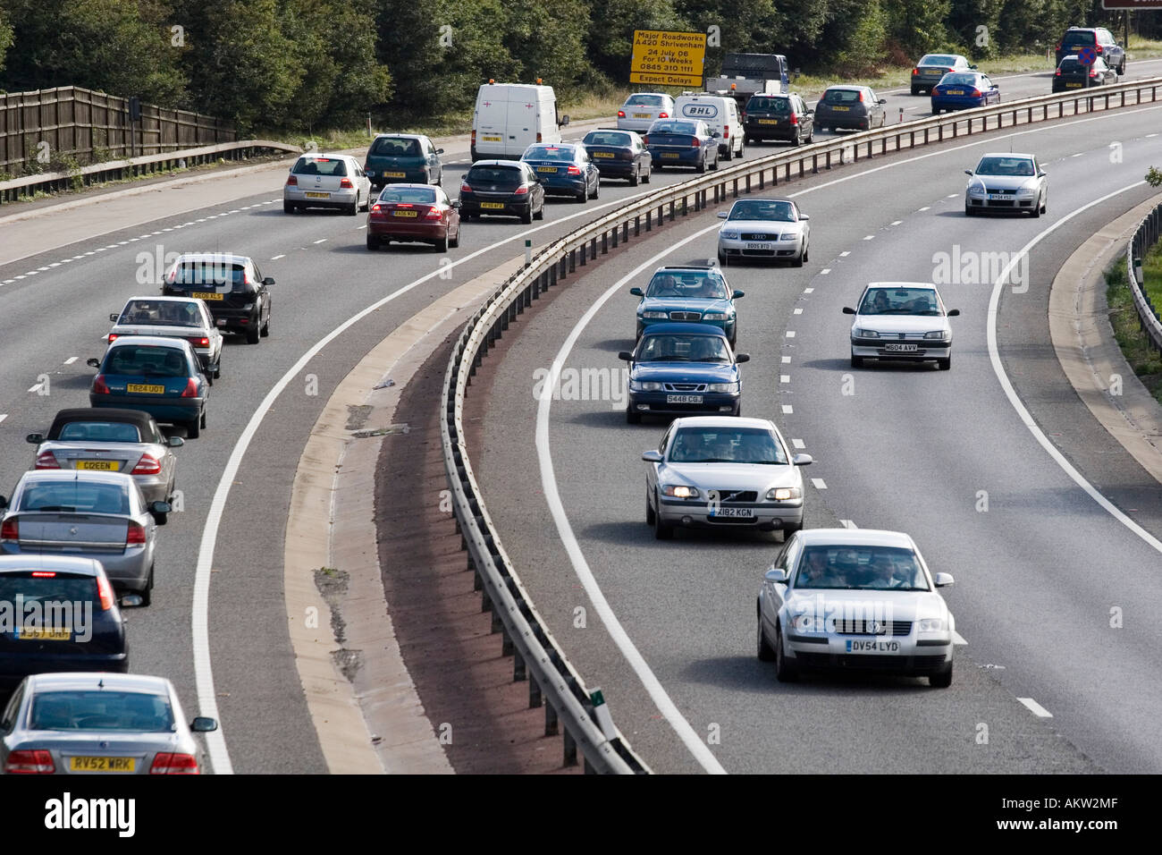 Rush hour traffic on the A34 Abingdon 5 Stock Photo - Alamy