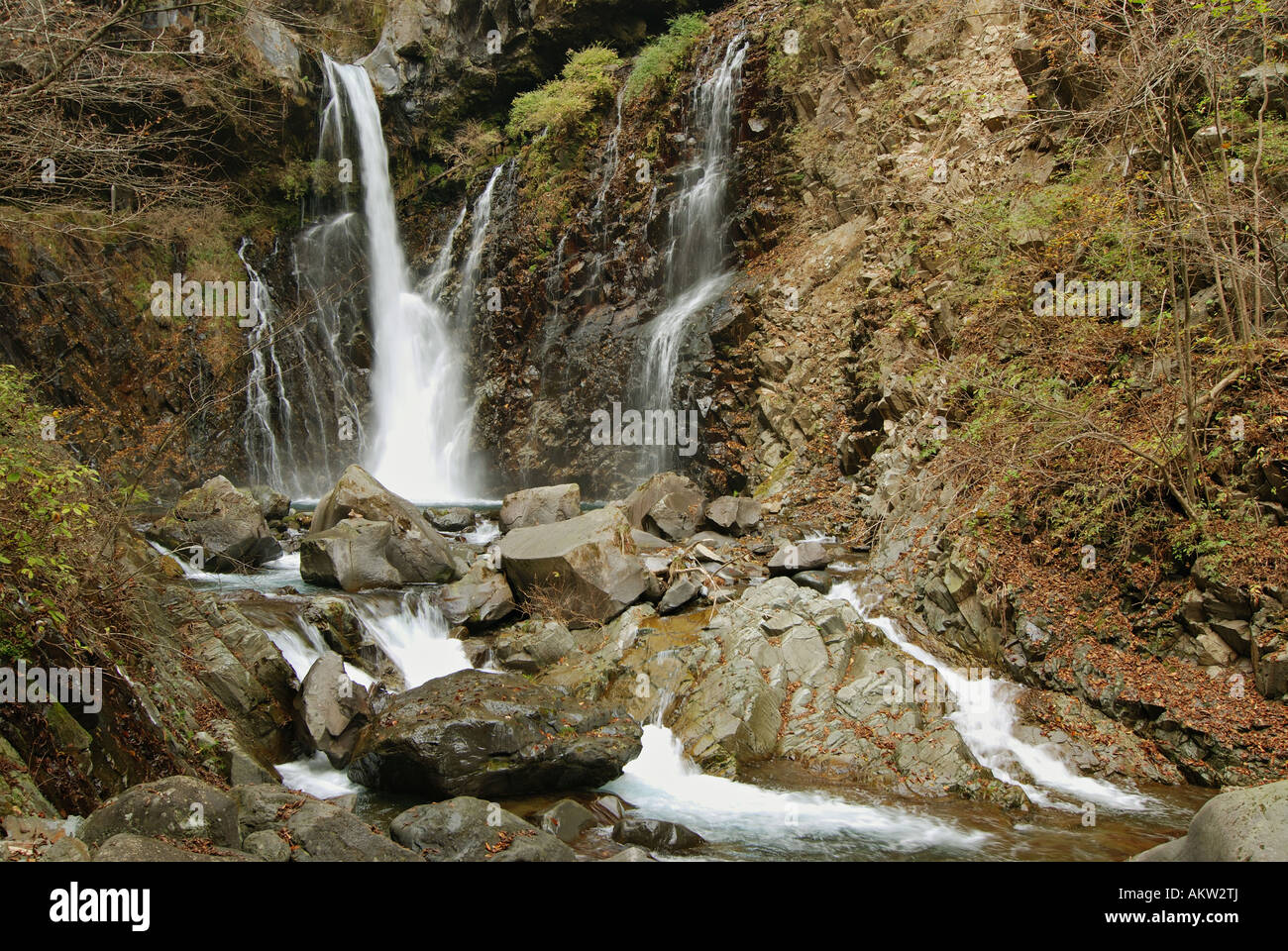 Urami waterfall hi-res stock photography and images - Alamy