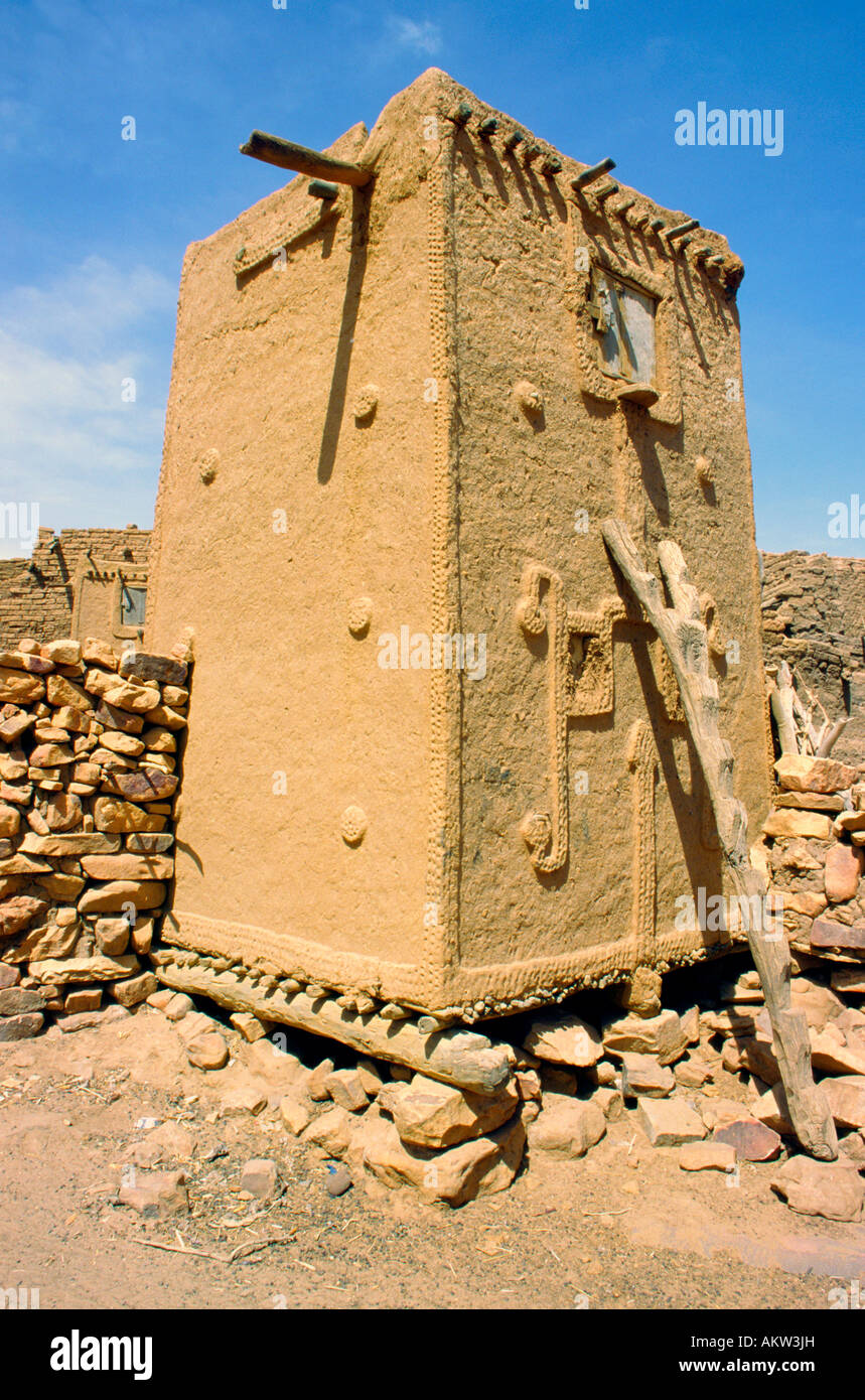 Dogon granary millet hi-res stock photography and images - Alamy