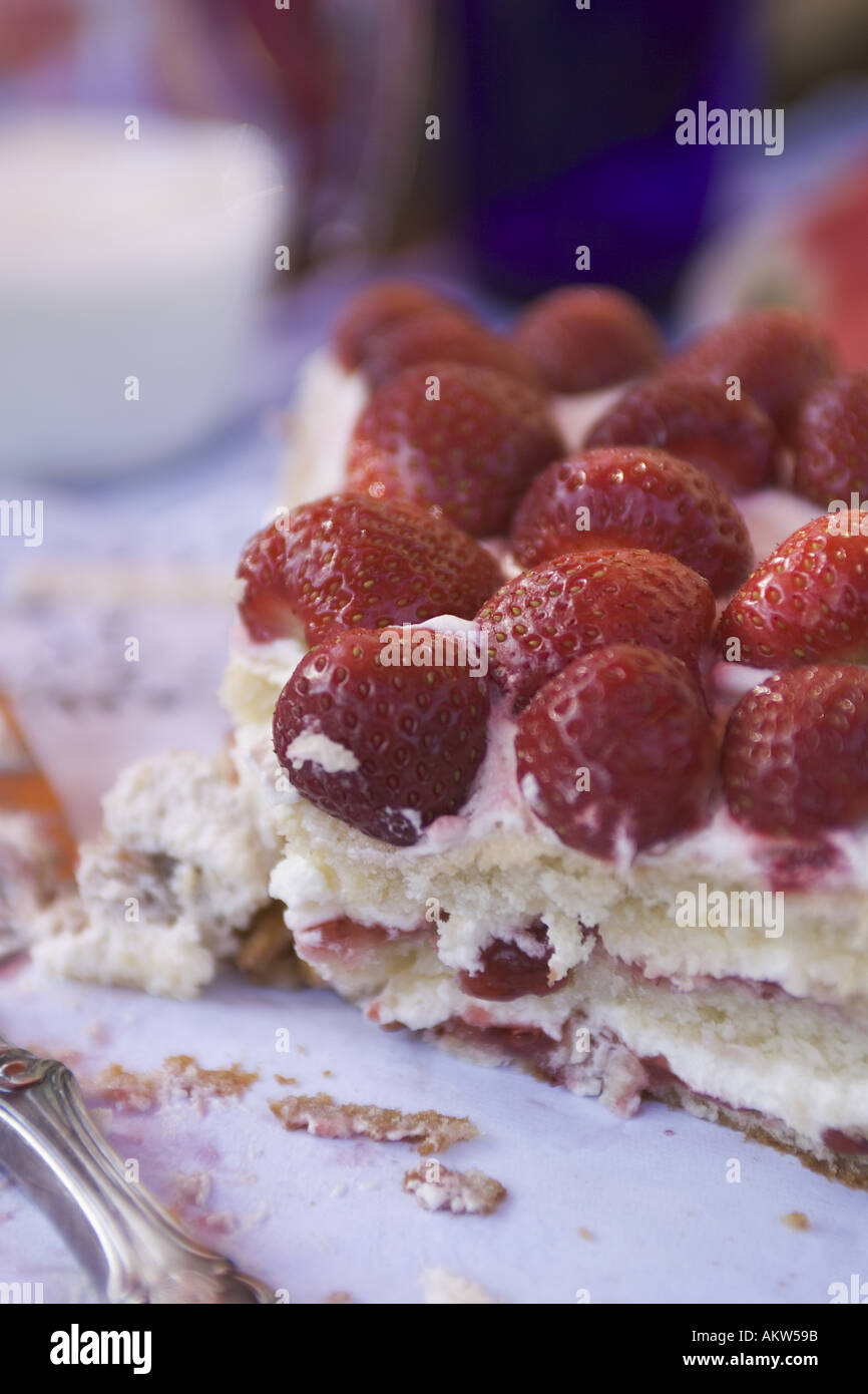 Ripe strawberries photos hi-res stock photography and images - Alamy