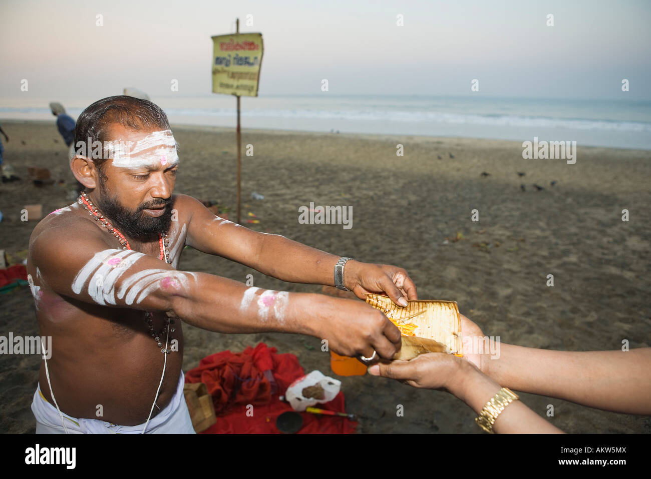 India god giving blessing hi-res stock photography and images - Alamy