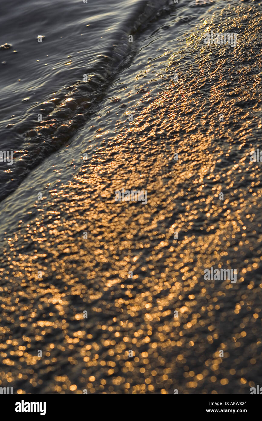 Reflective beach photos hi-res stock photography and images - Alamy