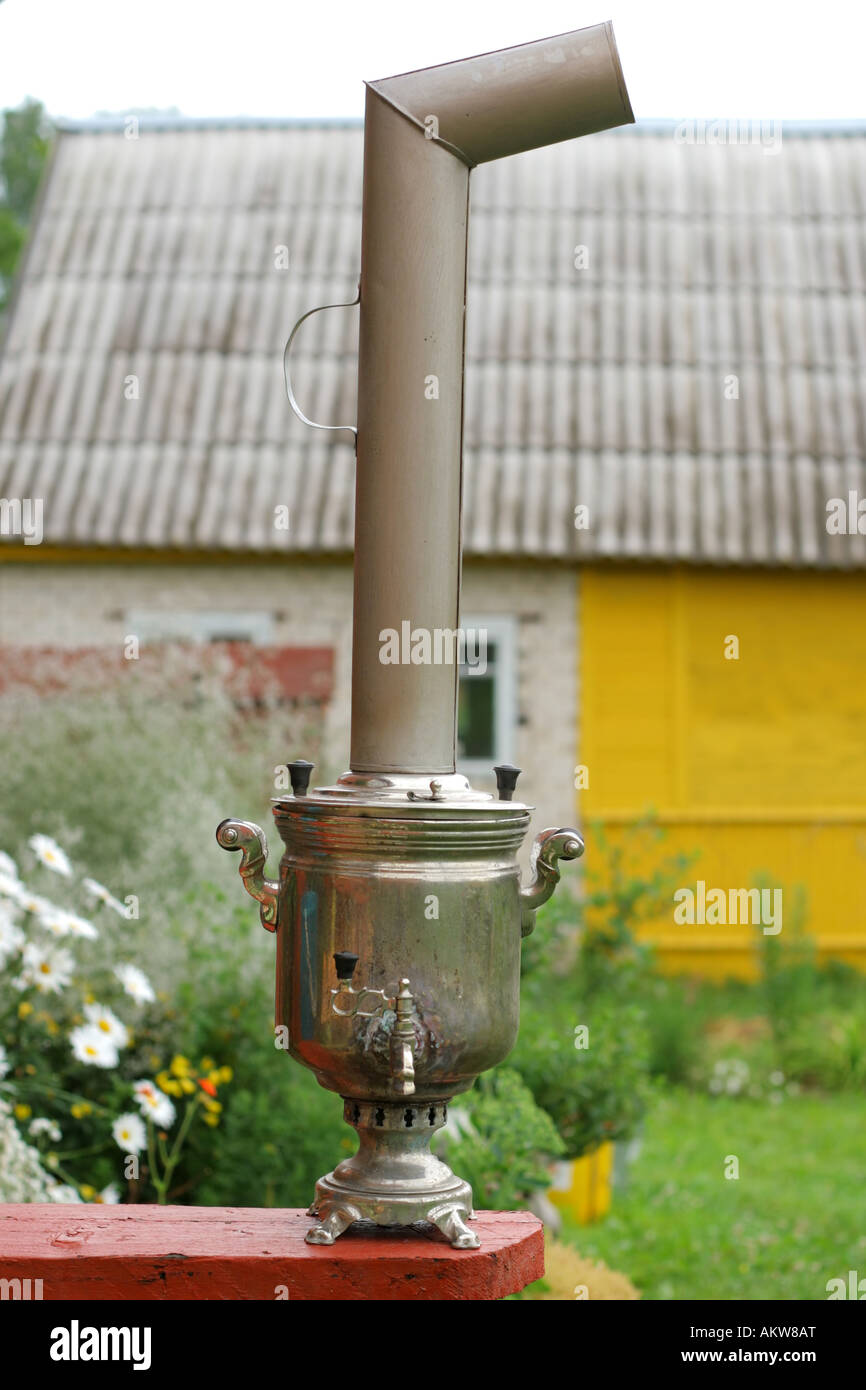 Table samovar hi-res stock photography and images - Alamy