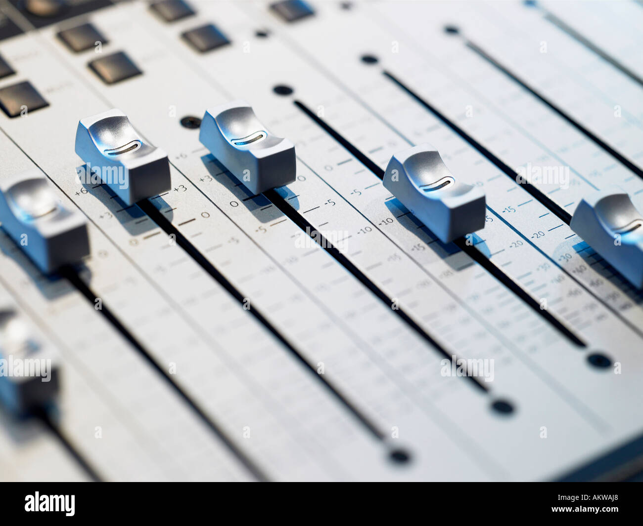 Mixing board hi-res stock photography and images - Alamy