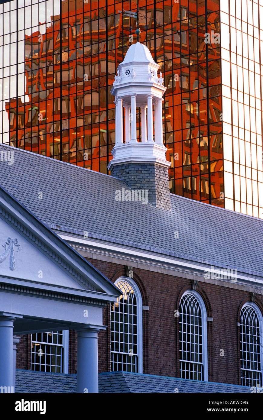 Timothy Dwight Residential College, Yale University Stock Photo - Alamy