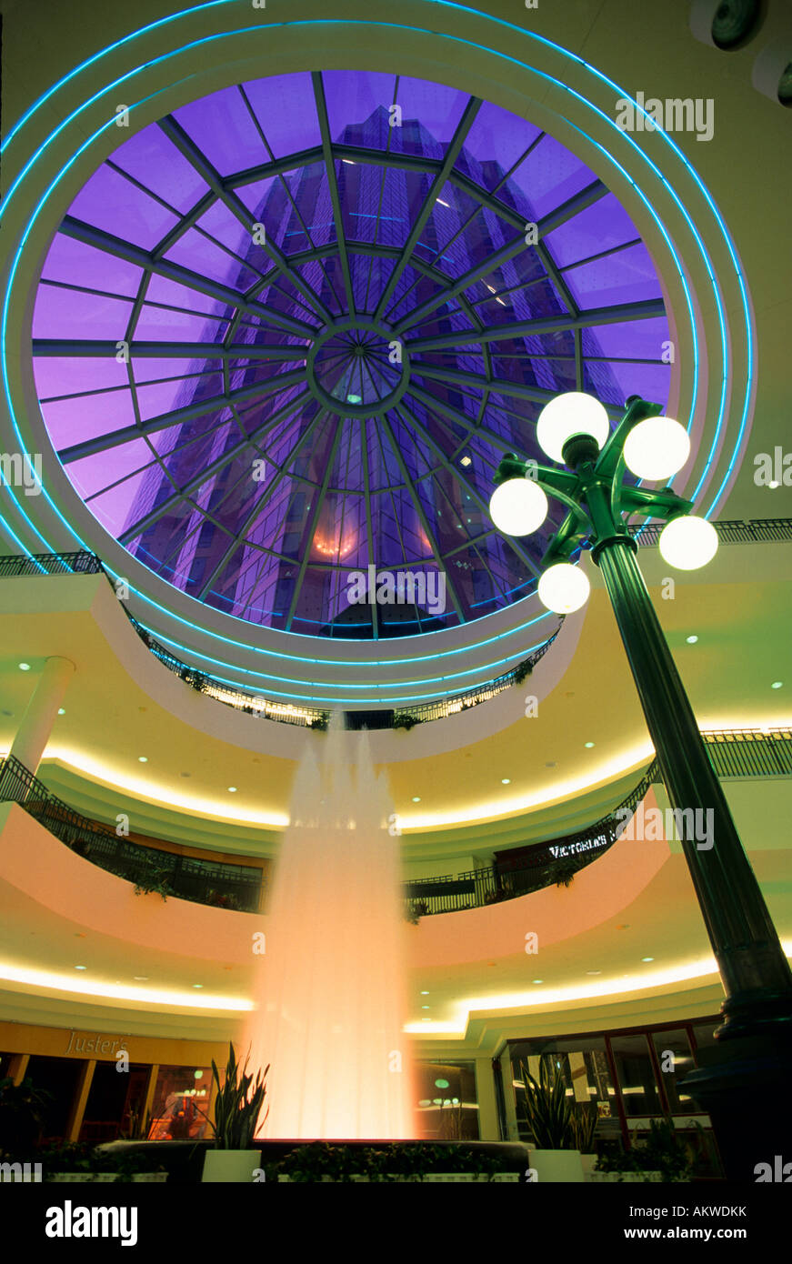 INDOOR FOUNTAIN AND SKYLIGHT. DOWNTOWN ST. PAUL, MINNESOTA; VIEW OF ...