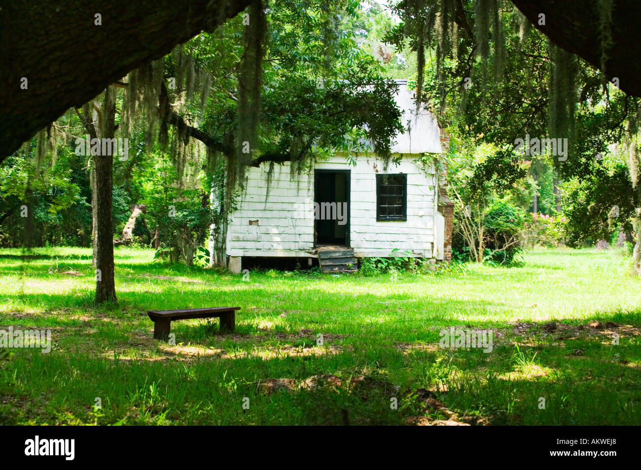 Slave cabin hi-res stock photography and images - Alamy