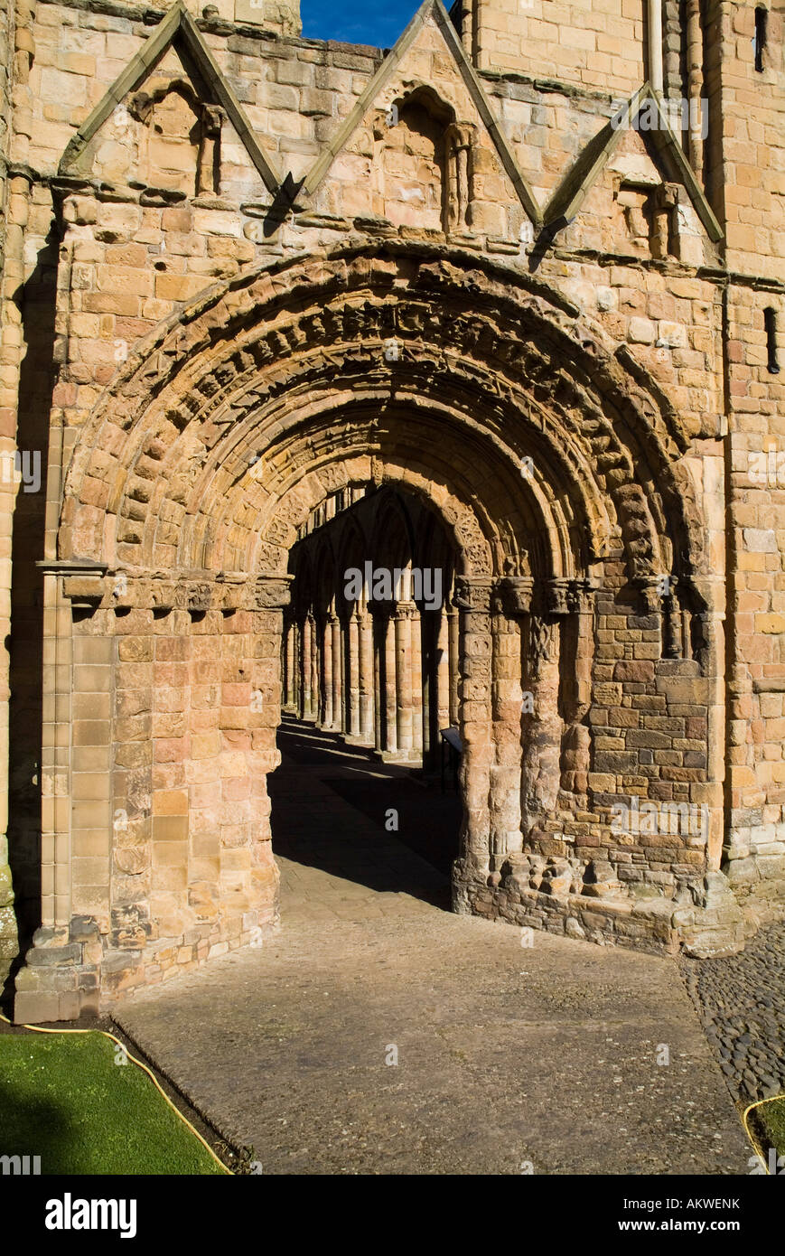 Borders abbey way hi-res stock photography and images - Alamy