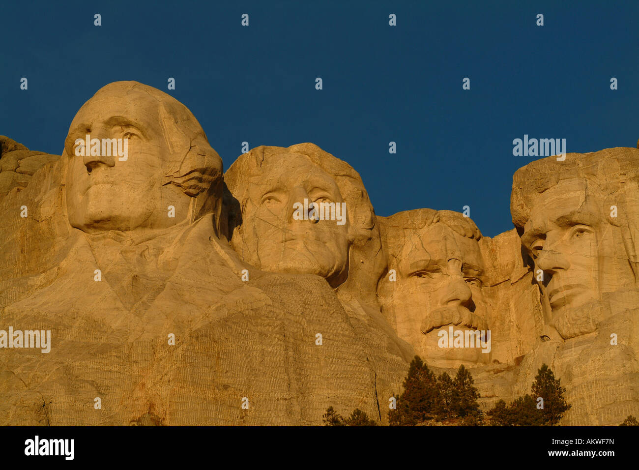 Heads monument mount rushmore presidents hi-res stock photography and ...