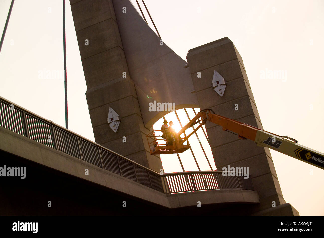 Construction work bridge hi-res stock photography and images - Alamy