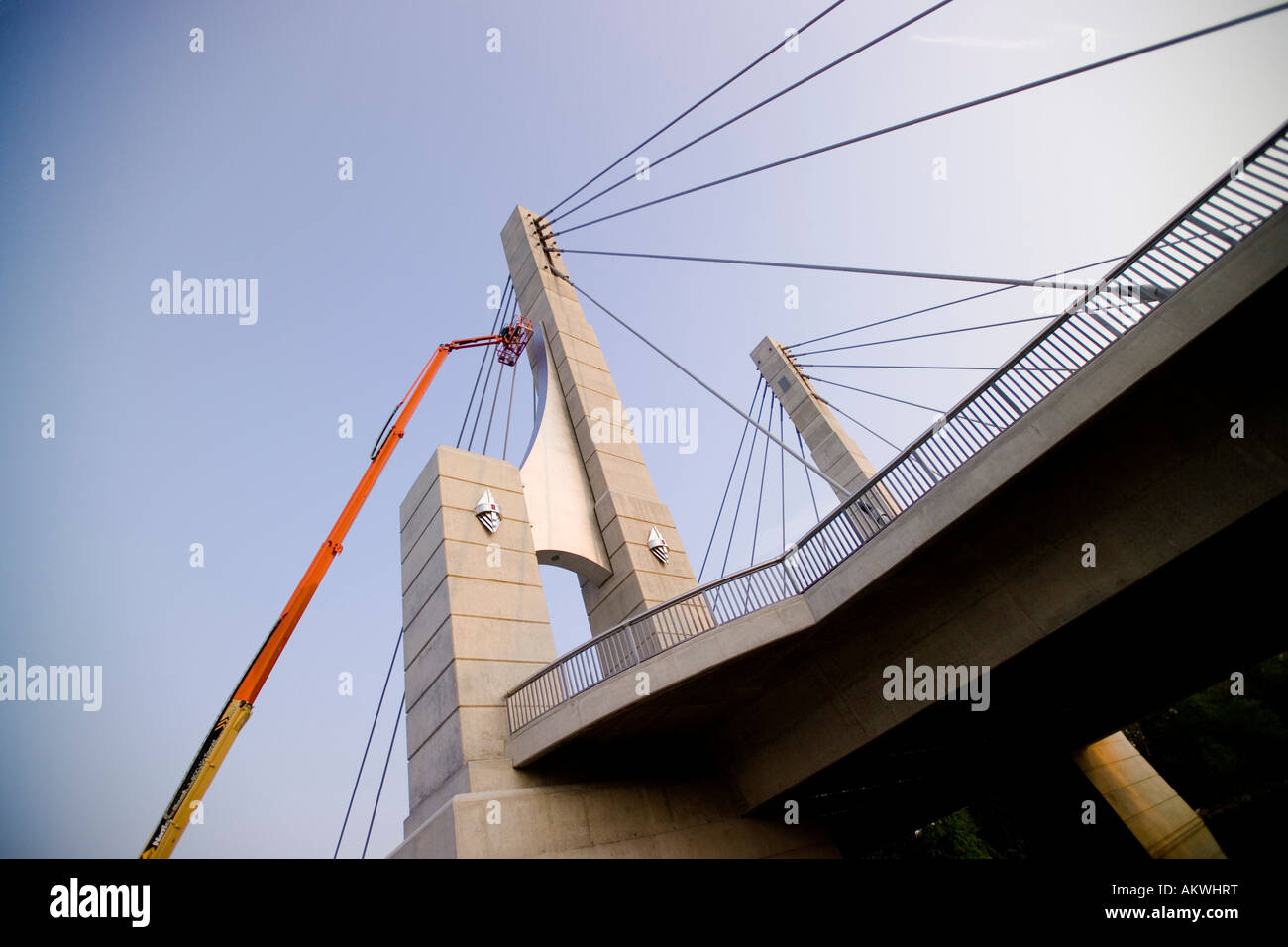 Lift working on bridge Stock Photo - Alamy