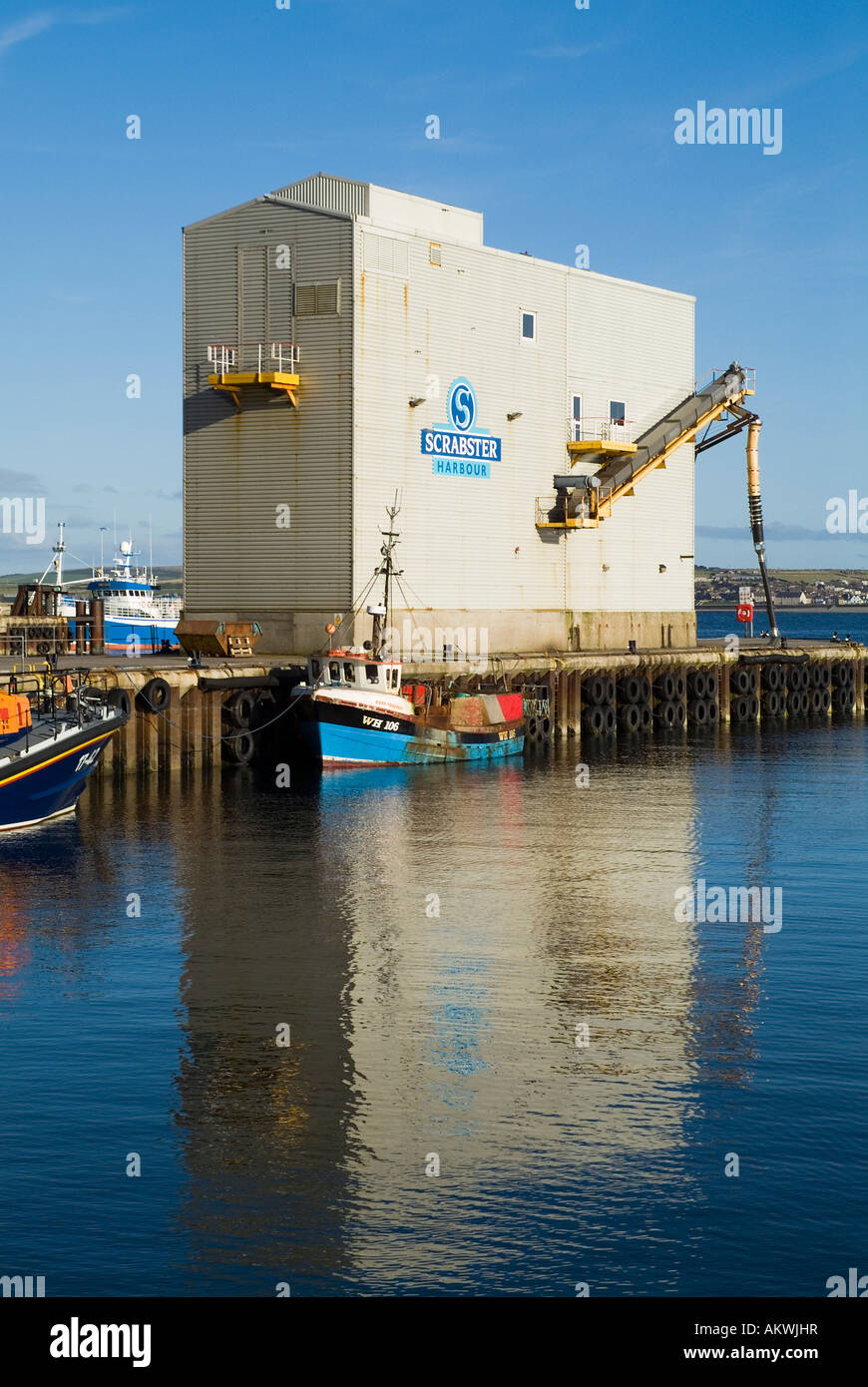 Scrabster caithness fishing boat trawler hi-res stock photography and ...