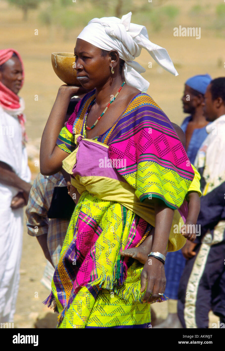 A Dogon woman in traditional dress Mali Stock Photo - Alamy