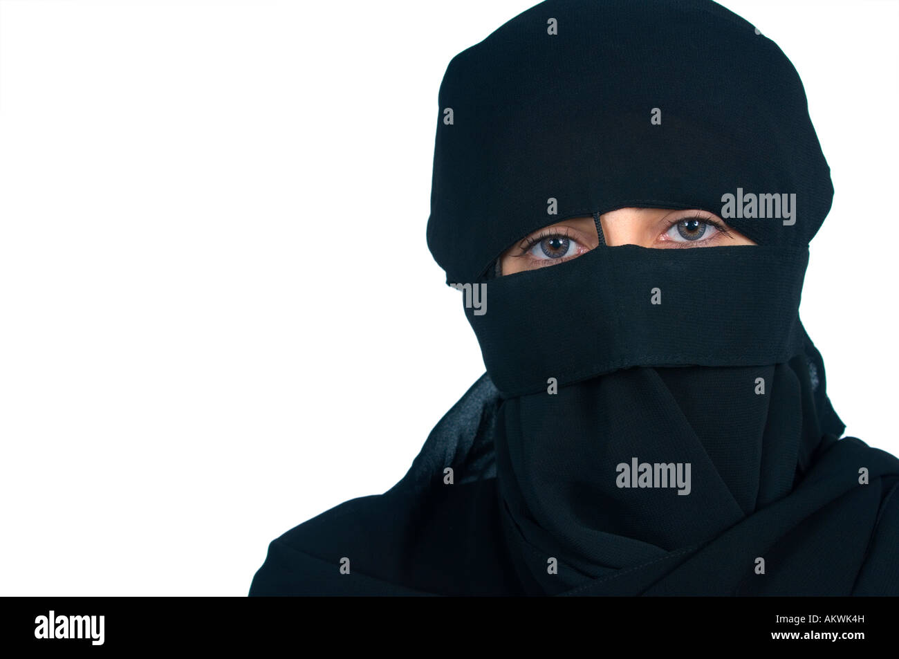 Muslim woman wearing black hijad veil Stock Photo - Alamy