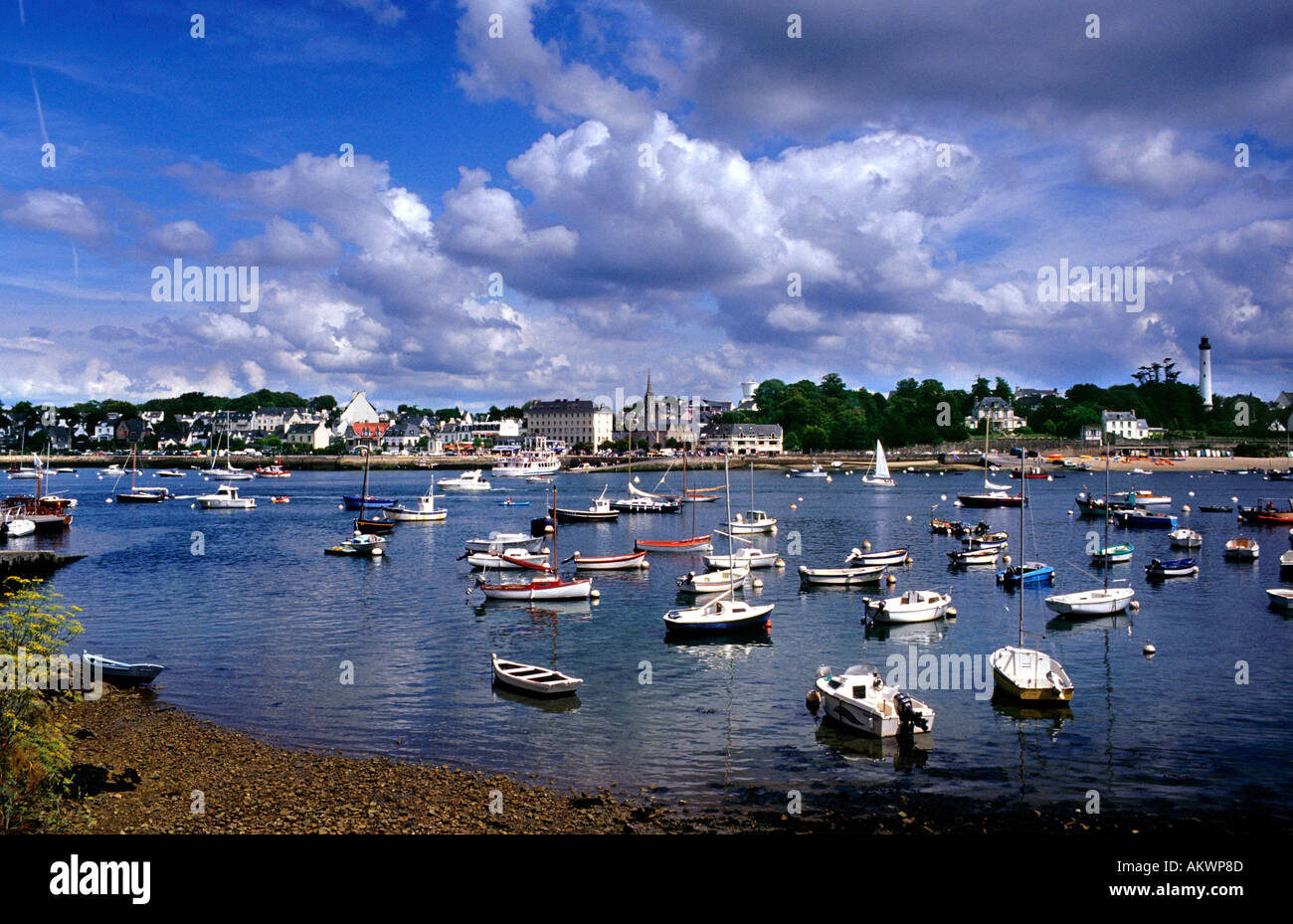 Boats on the river L Odet at Benodet Brittany France Stock Photo - Alamy