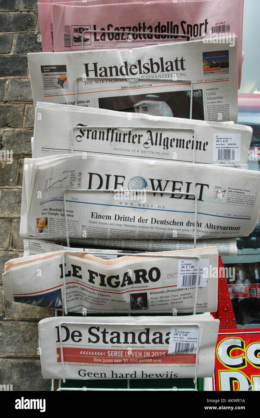 Spanish language newspapers hi-res stock photography and images - Alamy