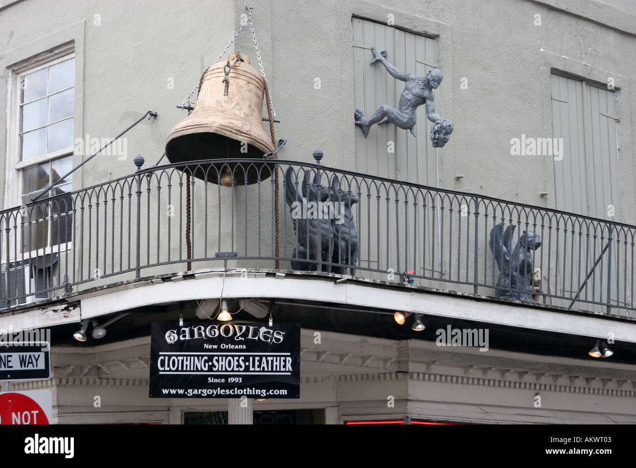 Gargoyle restoration hi-res stock photography and images - Alamy