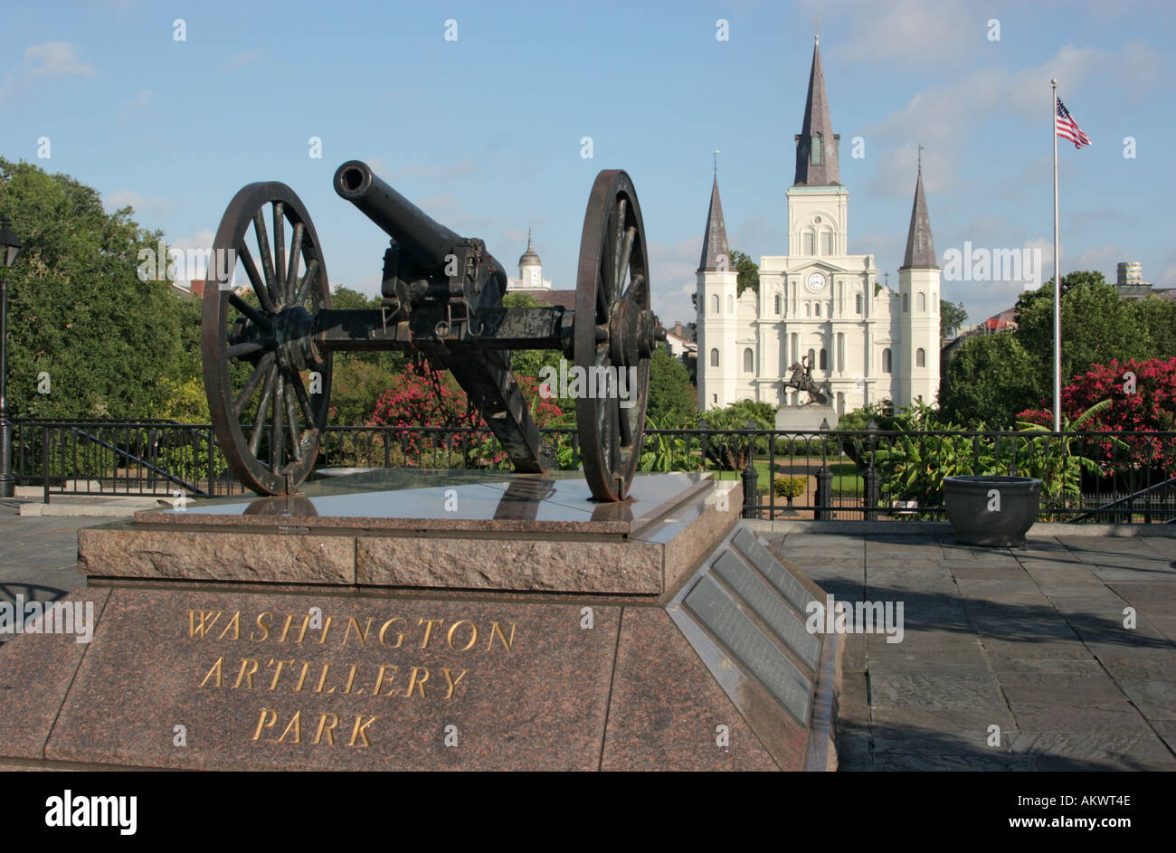 St Louis Cathedral in Jackson Square from Washington Artillery Park ...