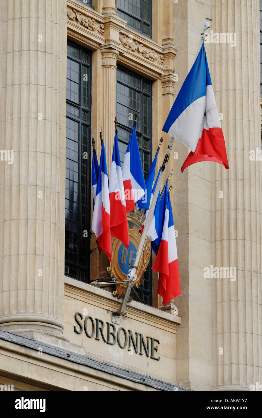 Parisian building french tricolor flag hi-res stock photography and ...