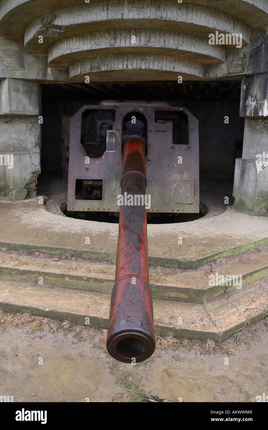 A rusting German gun in its bunker at Longues sur Mer in Normandy ...