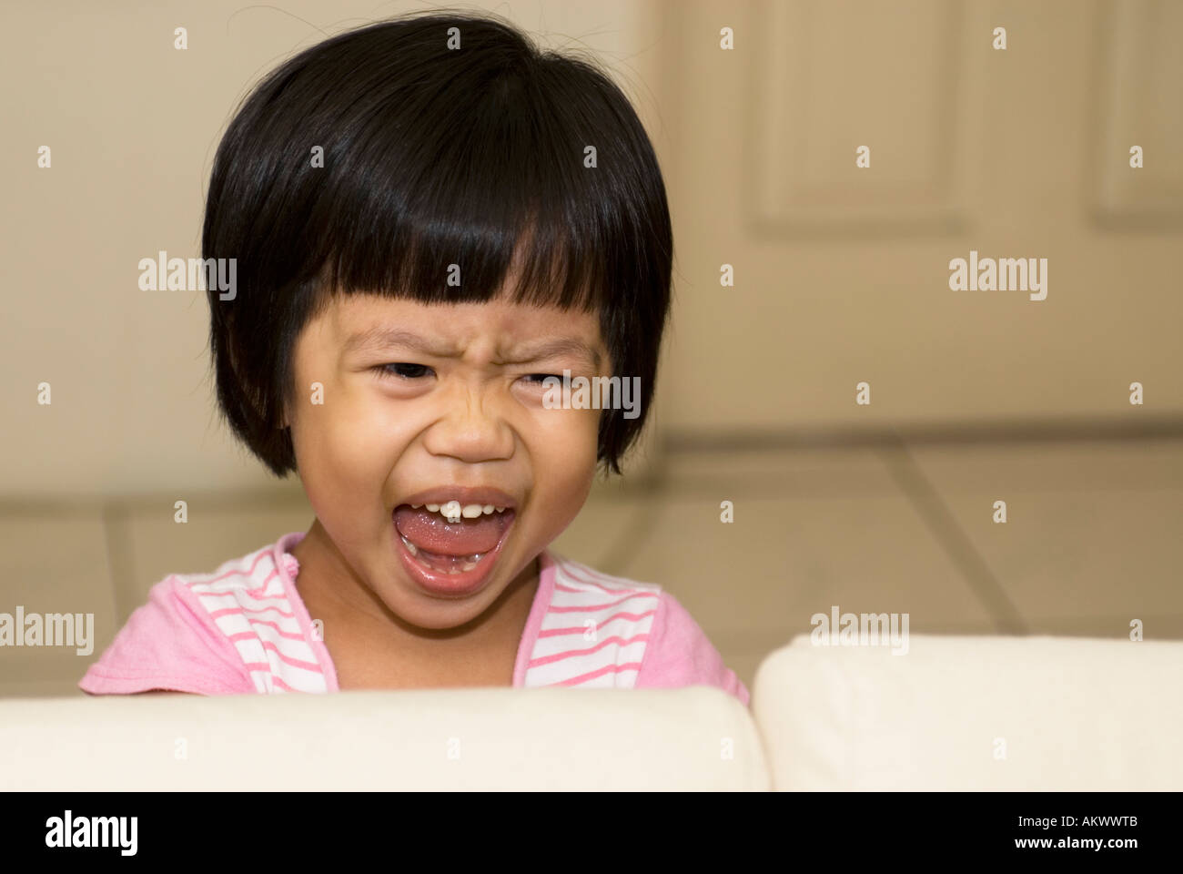 Asia child scream hi-res stock photography and images - Alamy