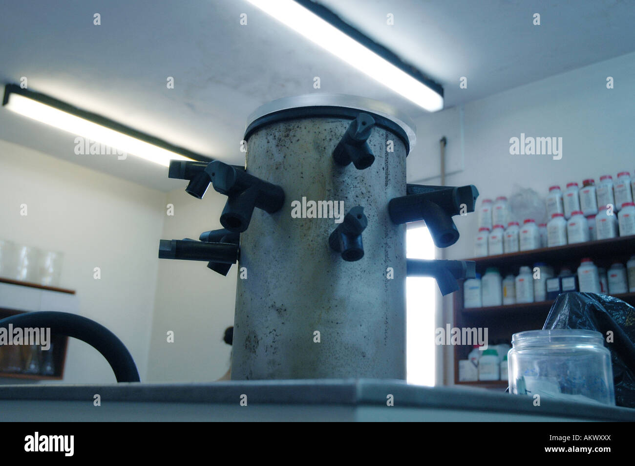 Physics chemistry laboratory tests hi-res stock photography and images ...