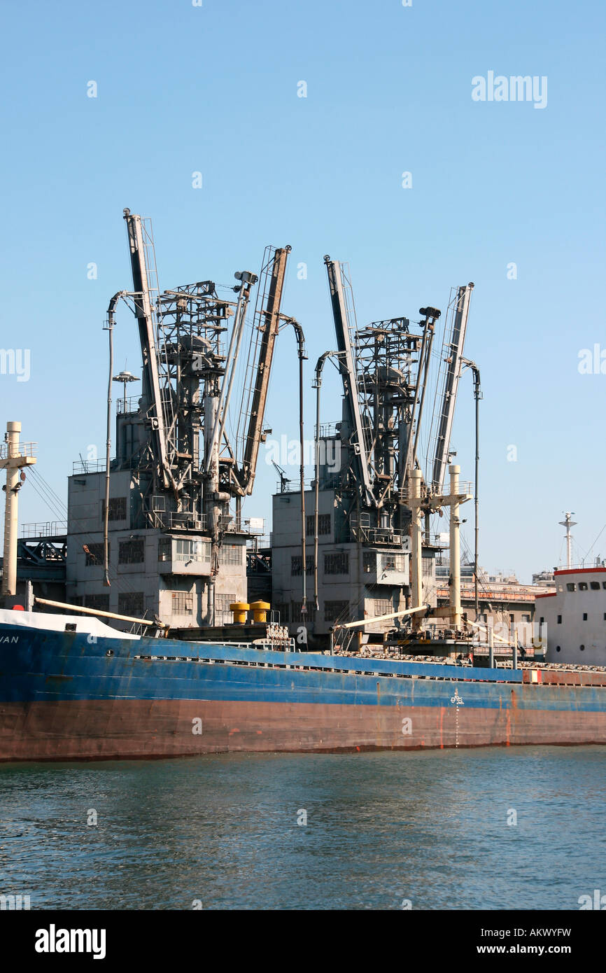Old cargo ship hi-res stock photography and images - Alamy