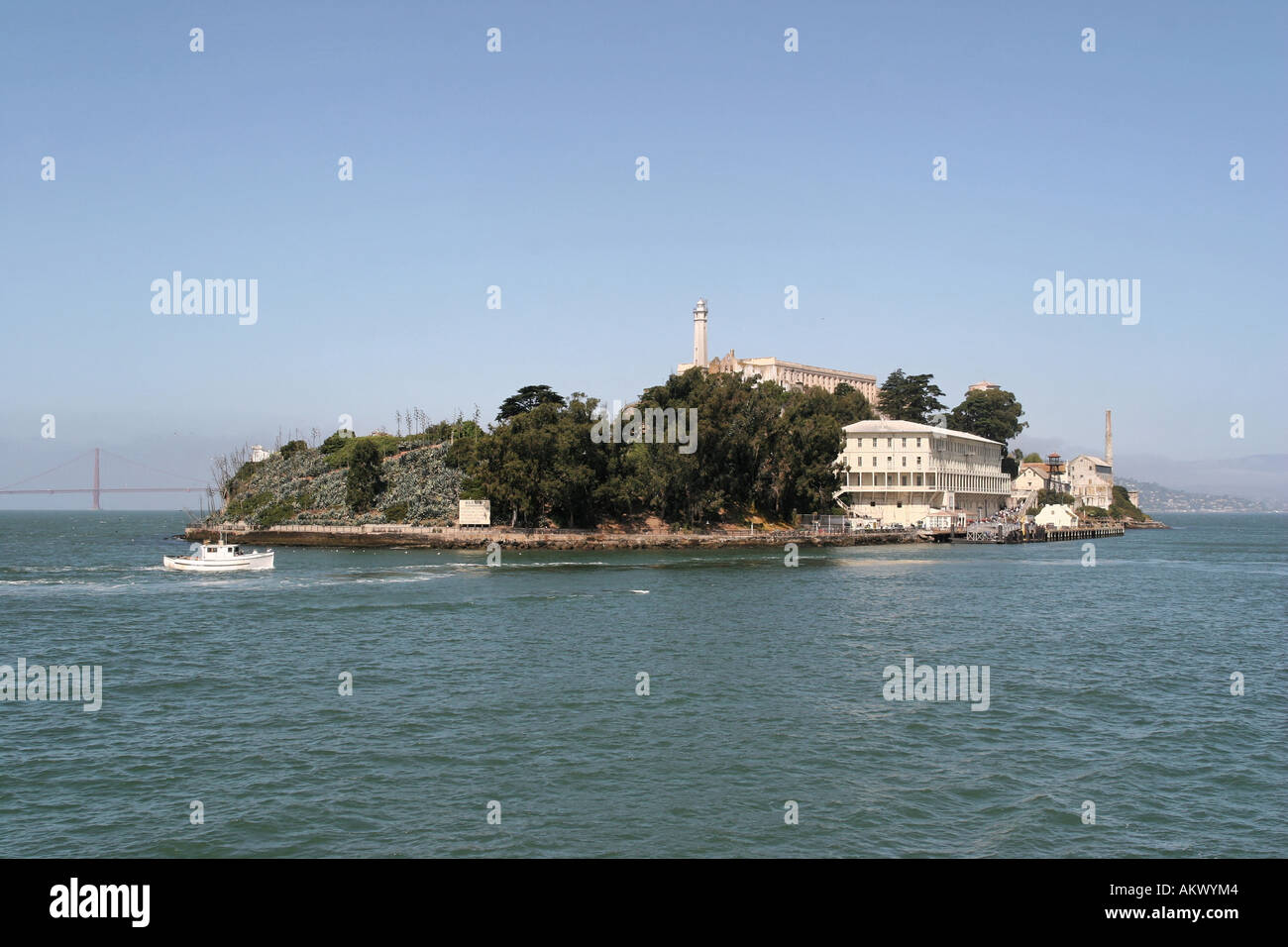 Alcatraz prison shore historical hi-res stock photography and images ...