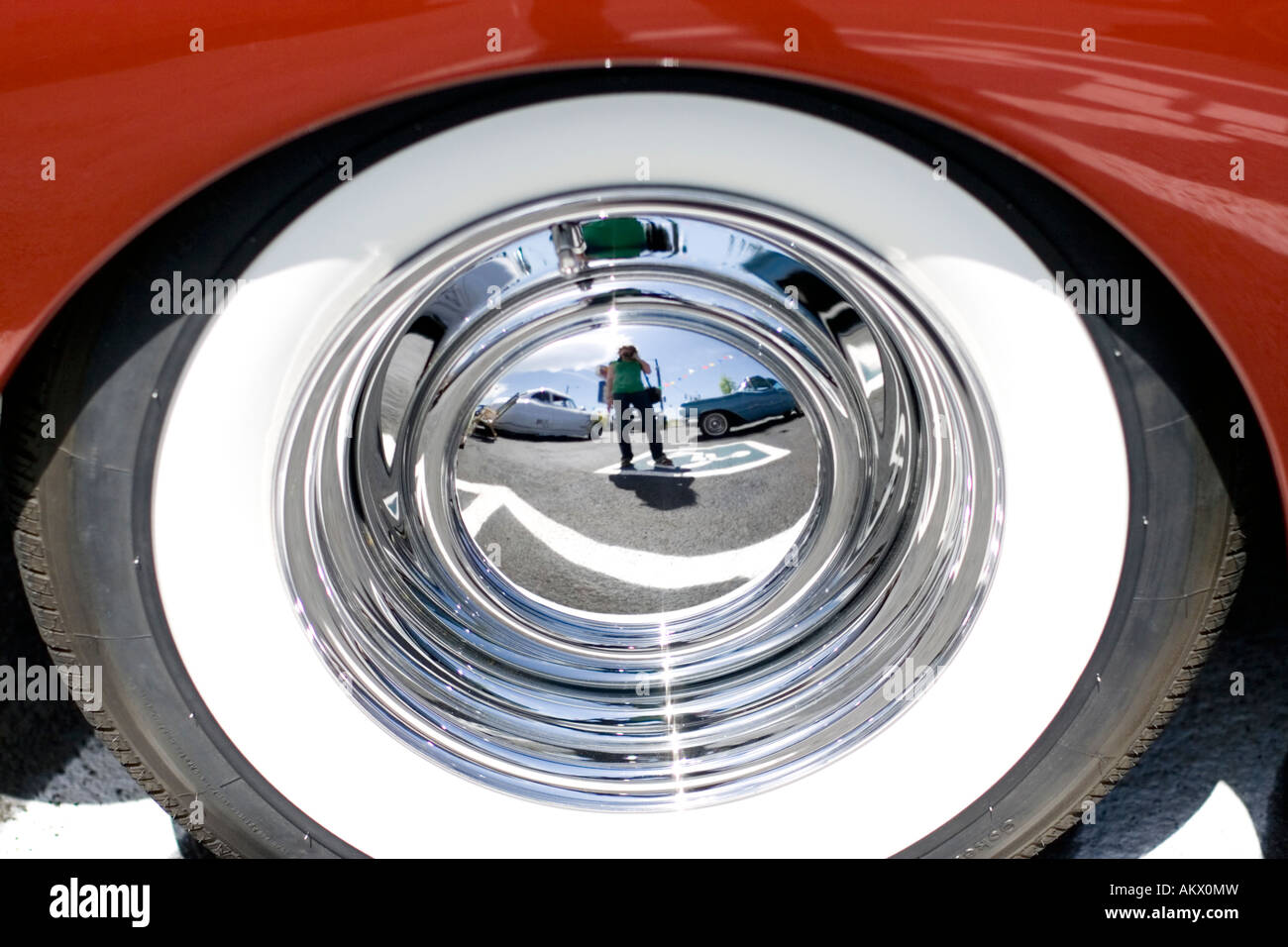 Hubcap reflection hi-res stock photography and images - Alamy