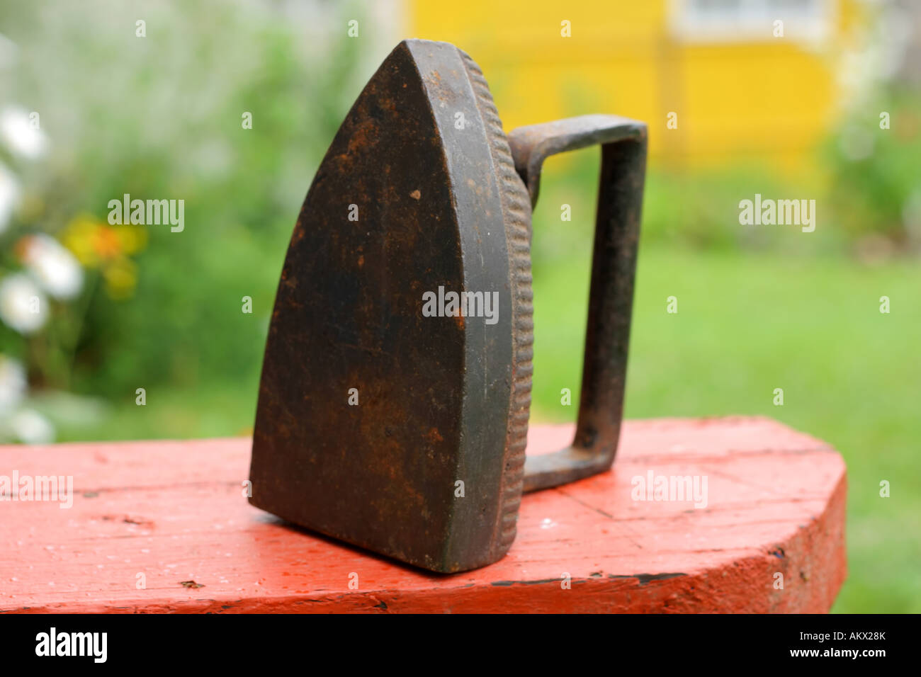 Smoothing Iron Stock Photos & Smoothing Iron Stock Images - Alamy