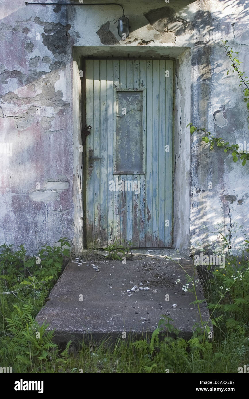 Spoiled plants hi-res stock photography and images - Alamy