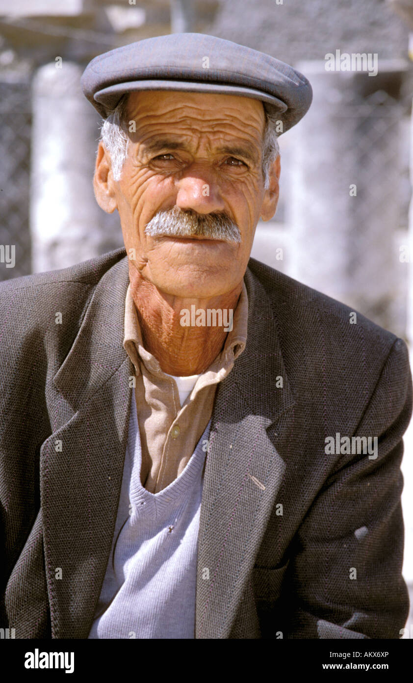 Turkey kurd kurdish man hi-res stock photography and images - Alamy