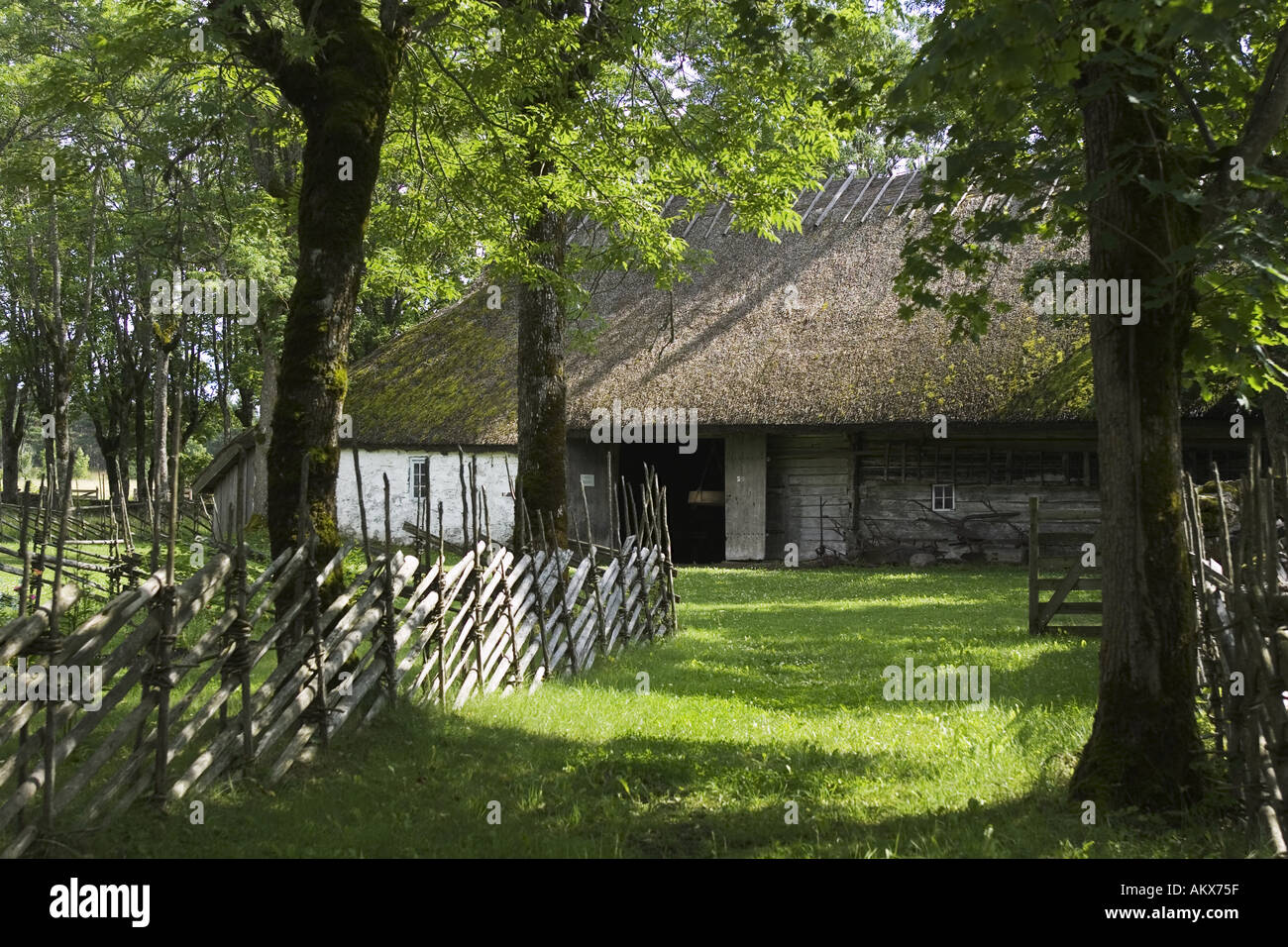 Parameter fencing hi-res stock photography and images - Alamy