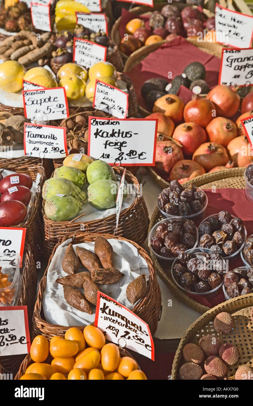 Price tags at the fruit stall Stock Photo - Alamy