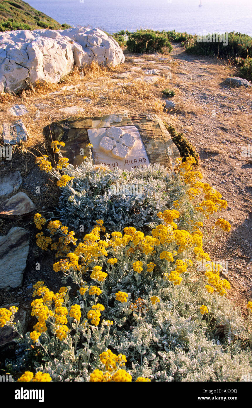 France, Var, Ile des Embiez, Paul Ricard's tomb Stock Photo - Alamy