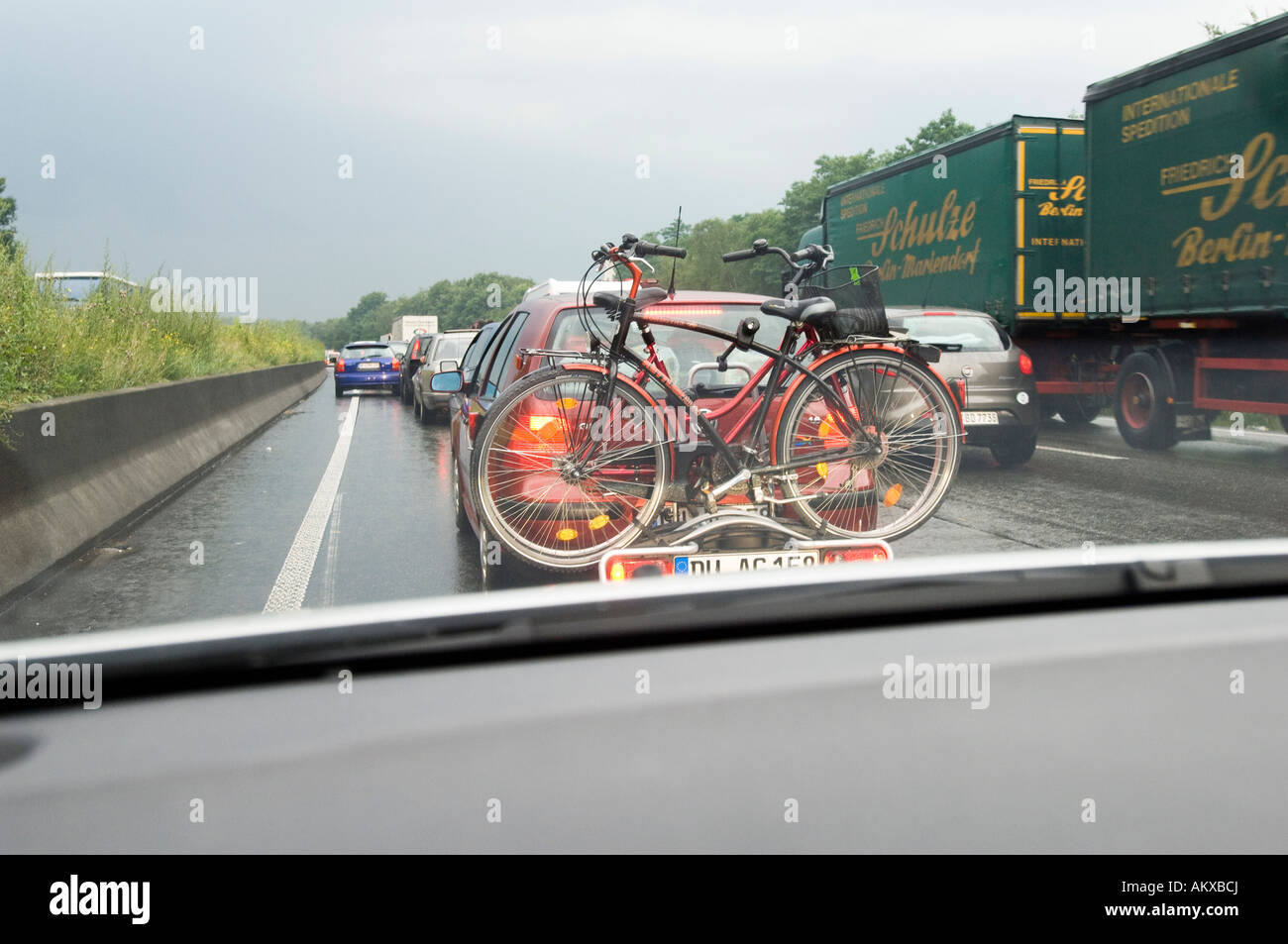 Traffic-jam, storm on the autobahn Stock Photo - Alamy