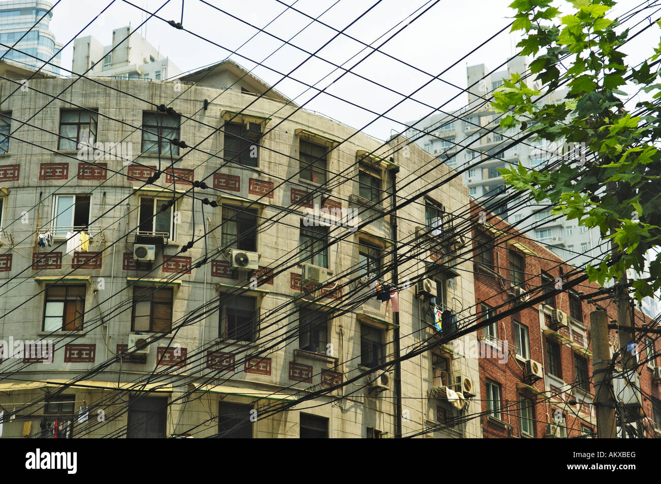 Cable chaos hi-res stock photography and images - Alamy