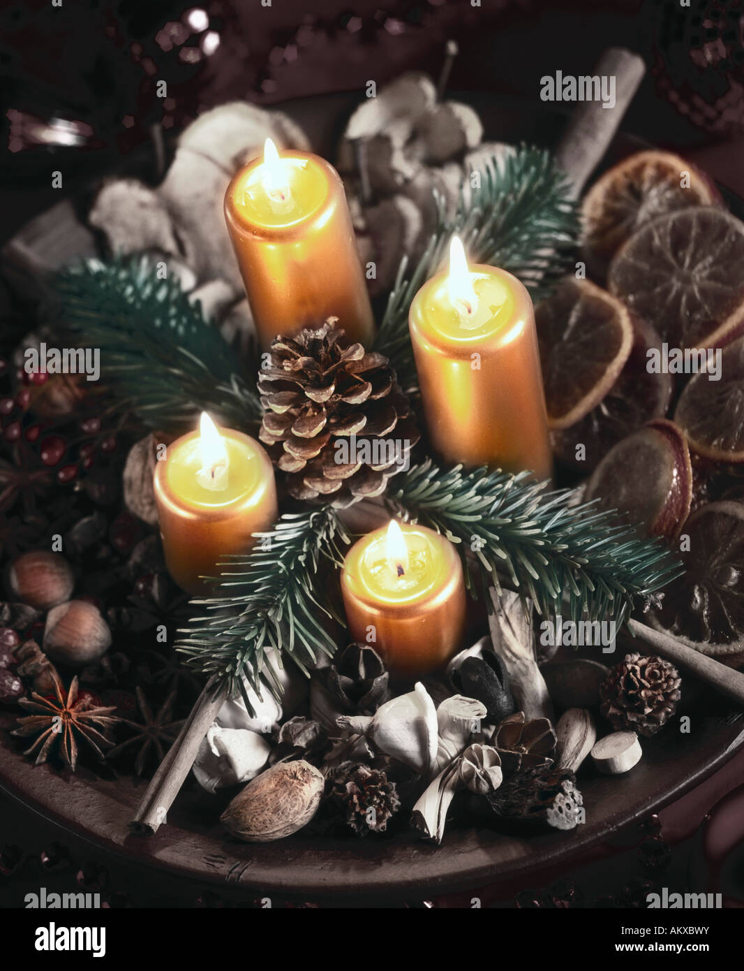 Festive advent wreath burning hi-res stock photography and images - Alamy