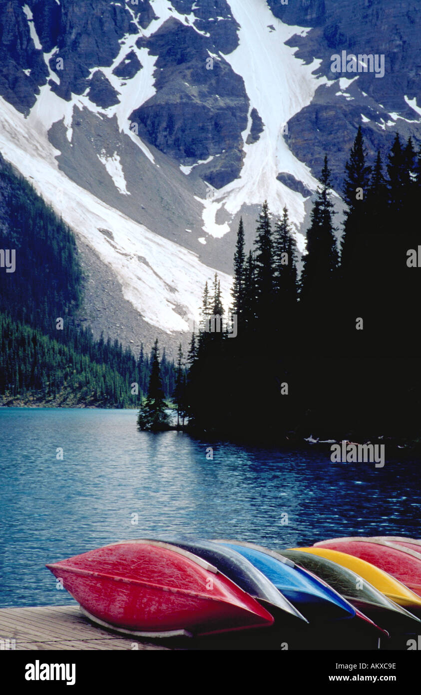 Colorful canoes at moraine lake hi-res stock photography and images - Alamy