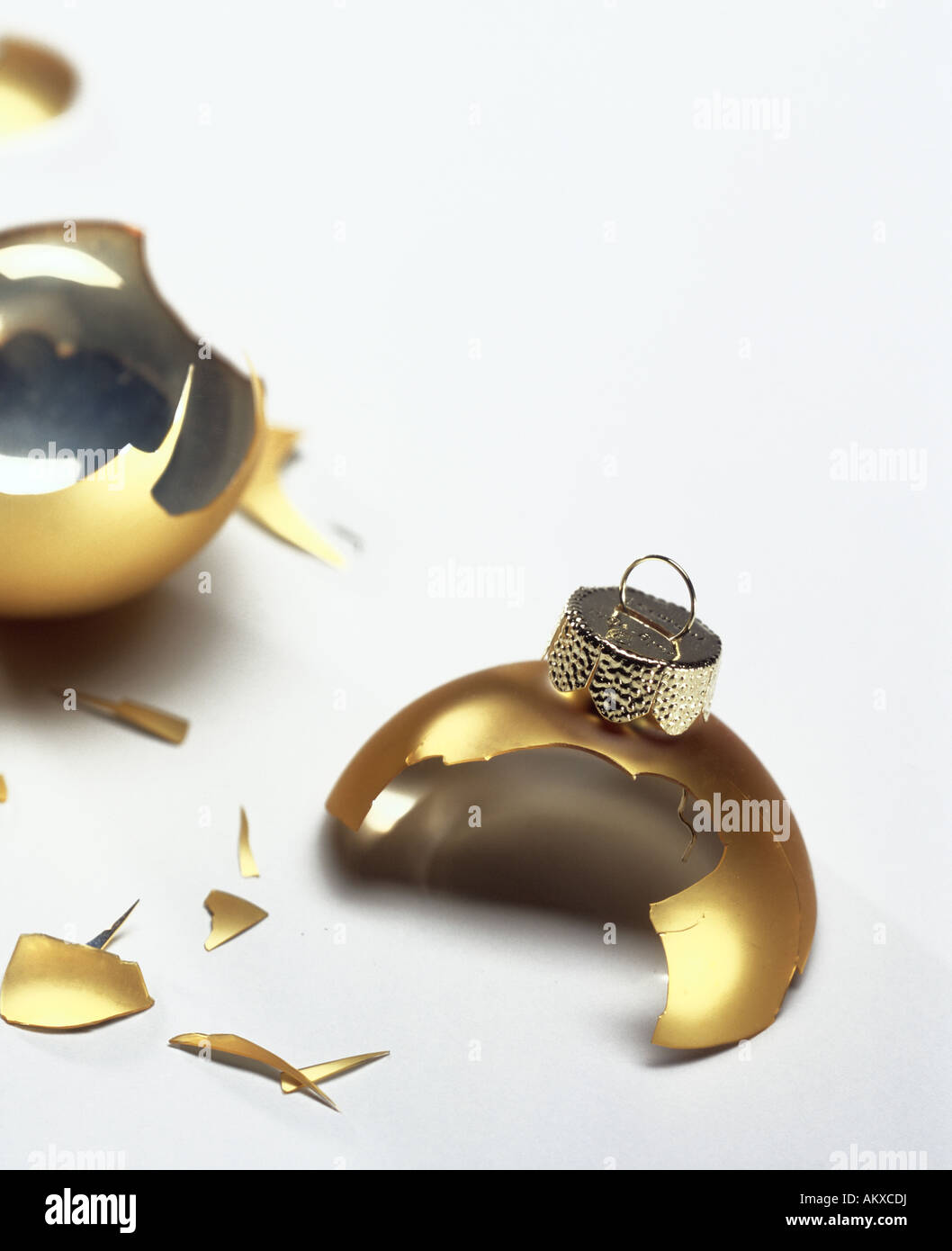 Broken christmas tree hi-res stock photography and images - Alamy