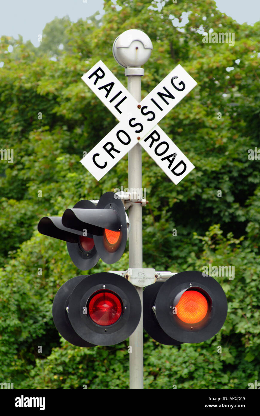 Railroad crossing sign hi-res stock photography and images - Alamy