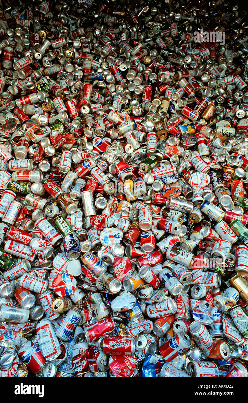 Recycling aluminum soda cans hi-res stock photography and images - Alamy