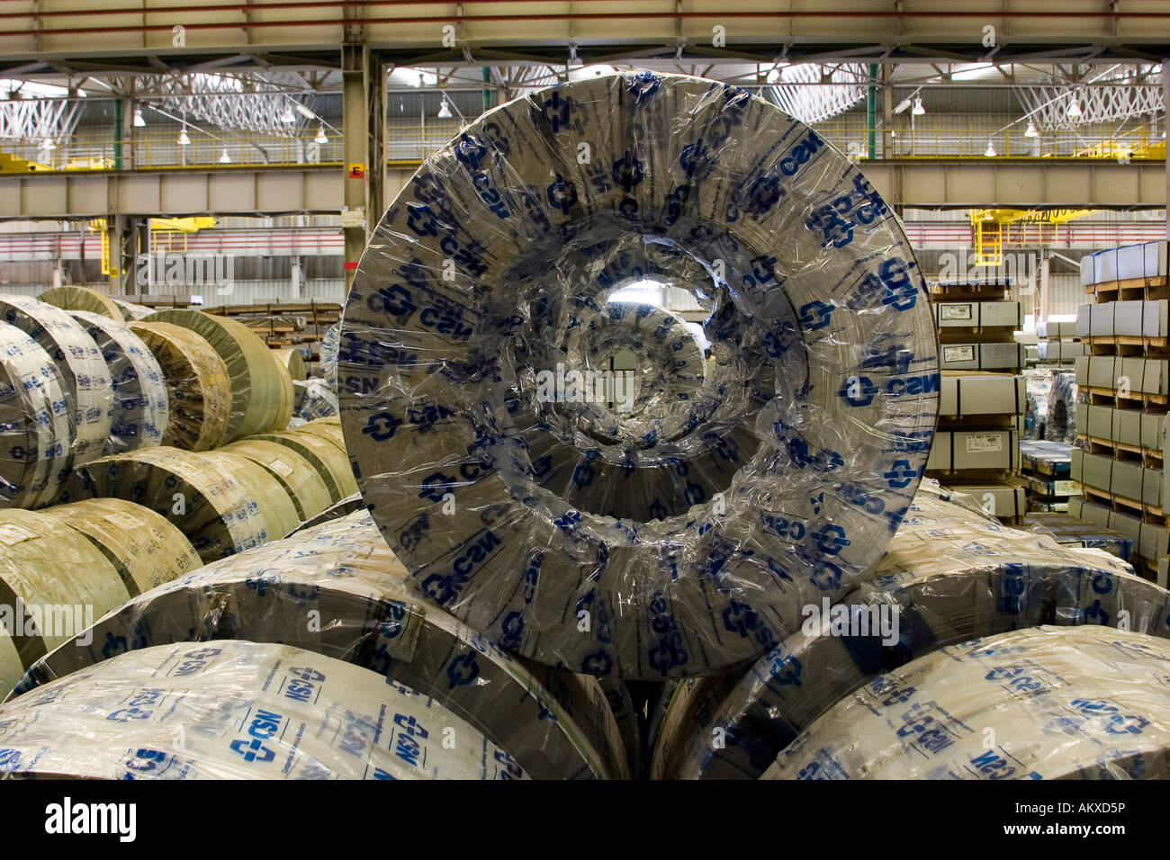 Steel packaging hi-res stock photography and images - Alamy
