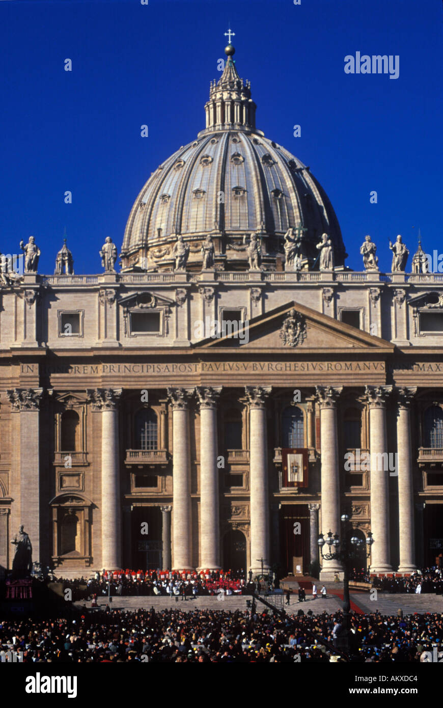Roman catholic cardinals hi-res stock photography and images - Alamy